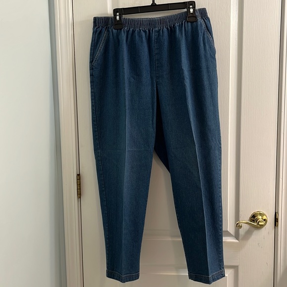 Laura Scott | Jeans | 22 Laura Scott Plus Size Petite Elastic Waist ...